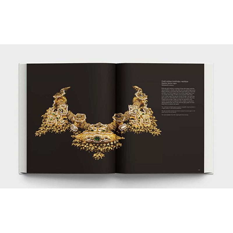 Traditional Indian Jewellery: The Golden Smile of India and Beautiful ...