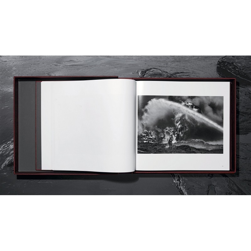 Sebastião Salgado. Kuwait. A Desert on Fire - Teşvikiye Patika Kitabevi